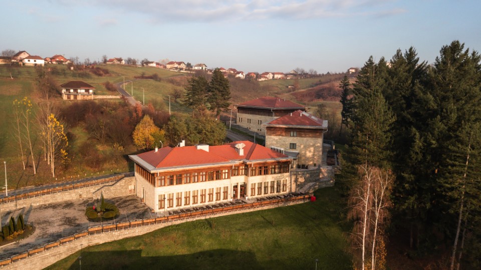 DANAS POSETA MINISTRA KULTURNO-OBRAZOVNOM KAMPU „TRŠIĆ 2024“ - Loznica Info